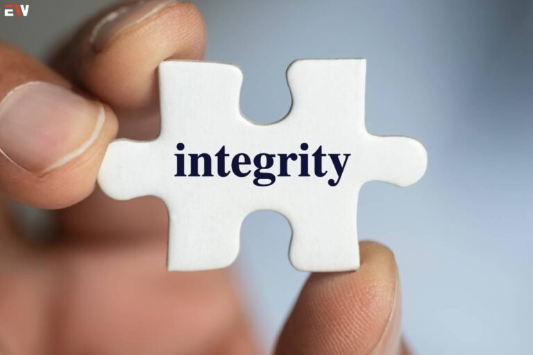 18 Effective Leadership Qualities and Strategies on How to Develop Them ...