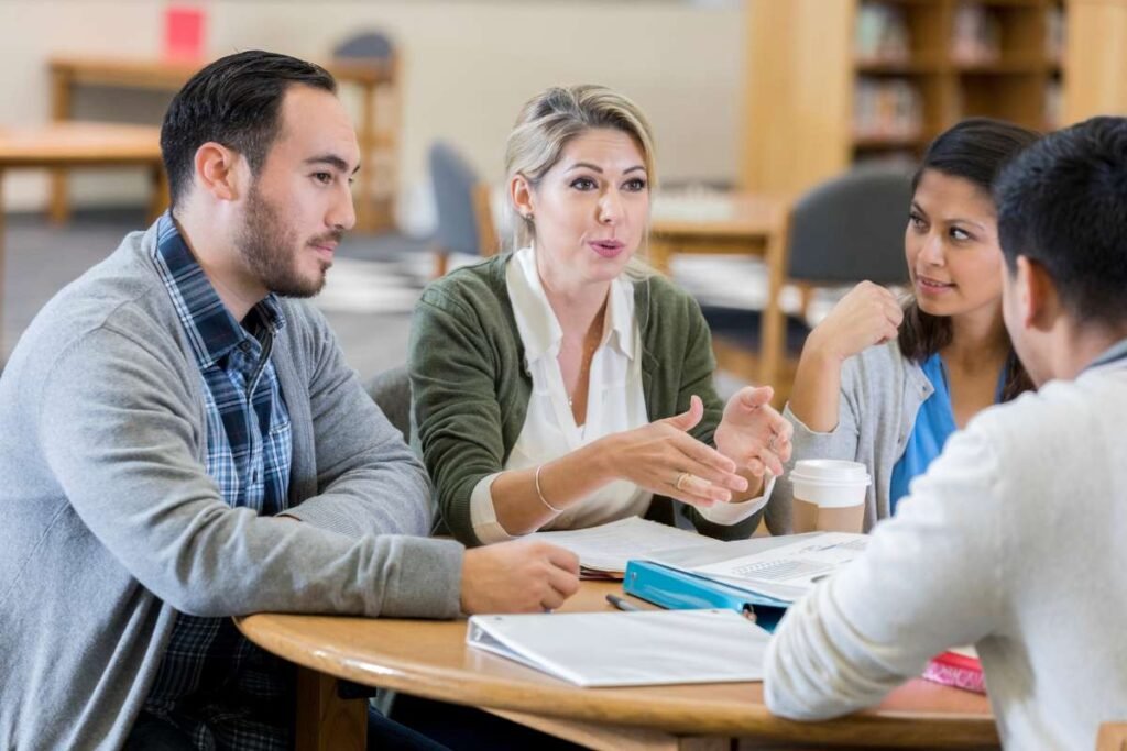 Top 10 Roles of a Team Leader That Ensure Success | Enterprise Wired