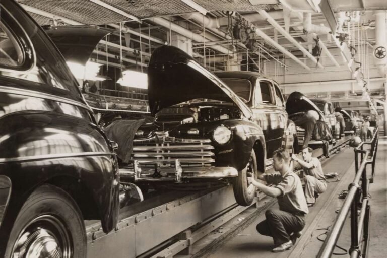 How the History of the Automobile Shaped Modern Transportation ...