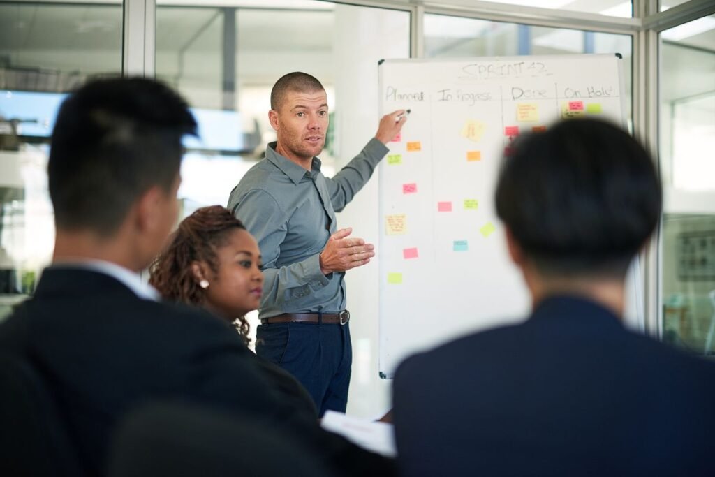 Who Is a Leader: Unlock Bold, Transformative Leadership | Enterprise Wired