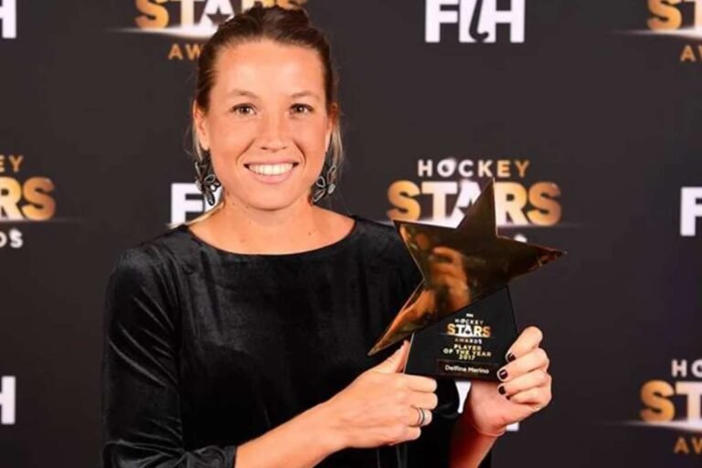 25 Beautiful Female Hockey Players Who Are Dominating the Ice Worldwide ...